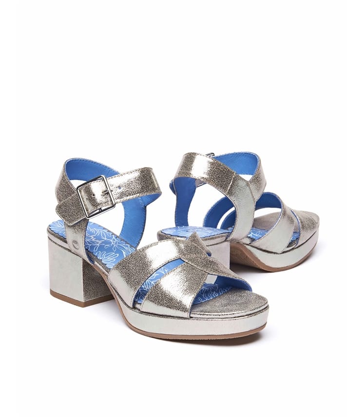 Silver Metallic | Araniko | WoolOvers UK