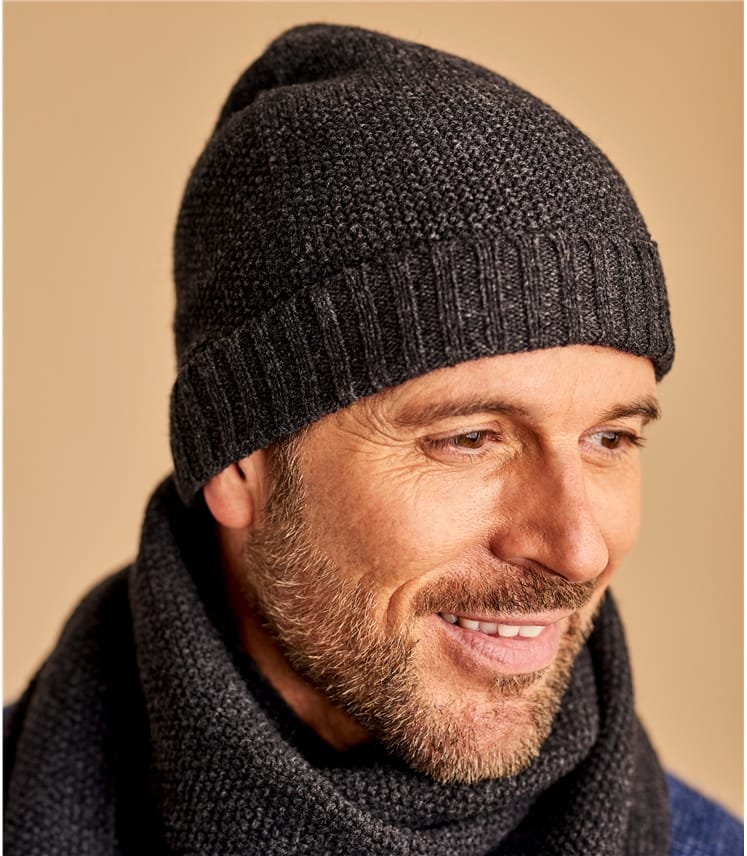 Charcoal | Mens Essential Lambswool Scarf | WoolOvers UK