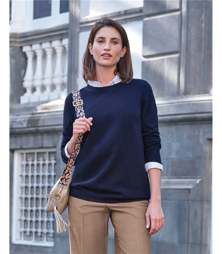 Midnight Navy | Womens Cashmere Boyfriend Sweater | WoolOvers US