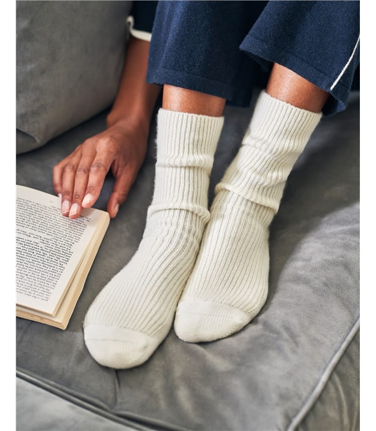 Soft White | Ribbed Cashmere Socks | WoolOvers US