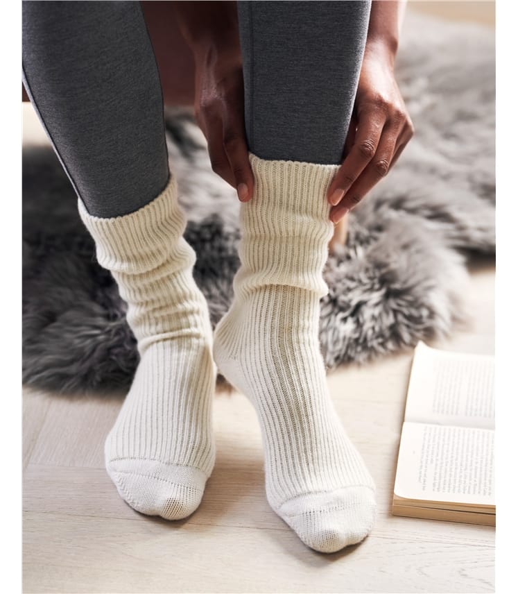Soft White | Ribbed Cashmere Socks | WoolOvers US