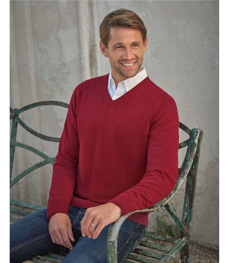 Berry Red | Mens Cashmere V Sweater | WoolOvers UK