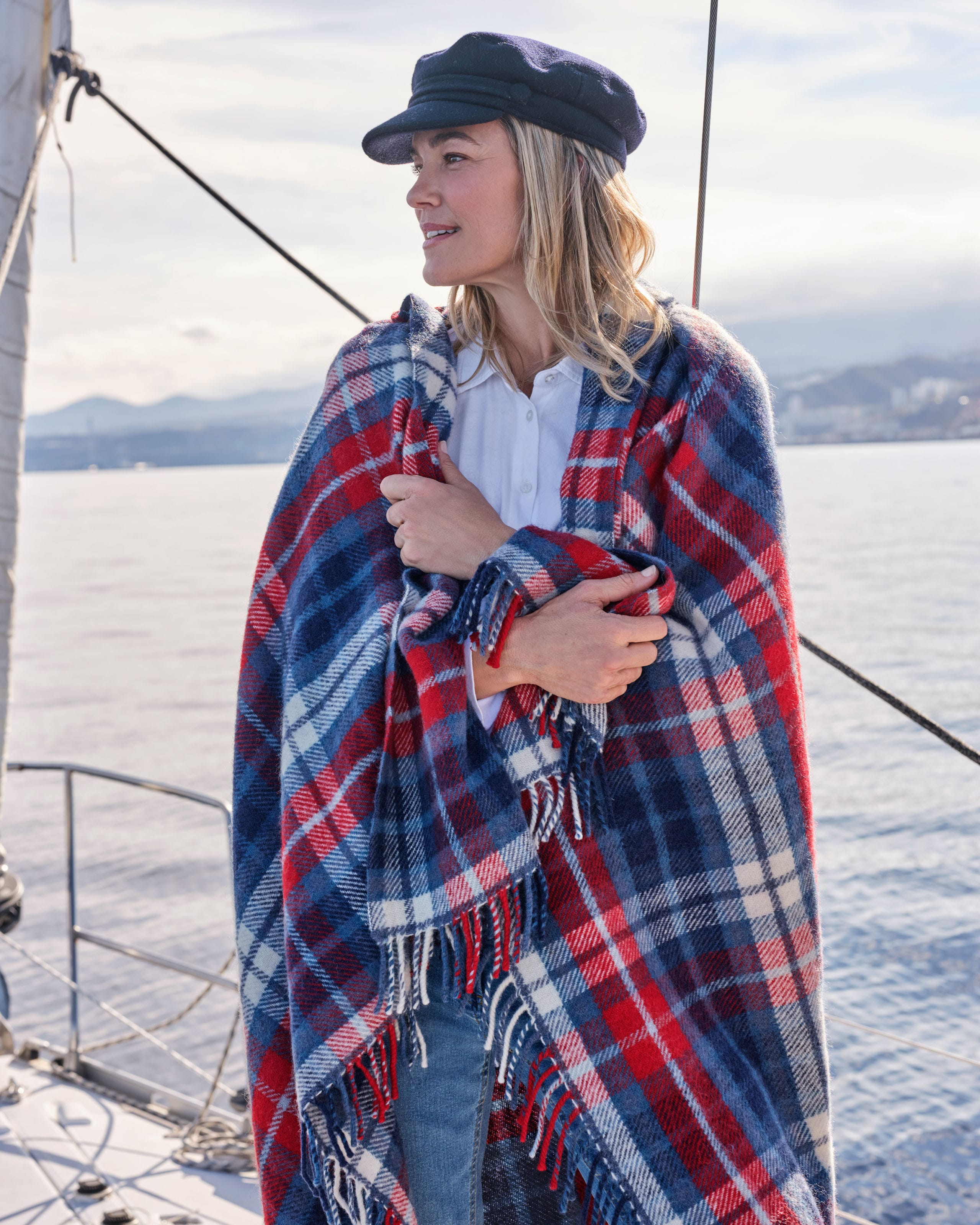 Navy/Red/Cream | Traditional Pure Wool Throw | WoolOvers UK