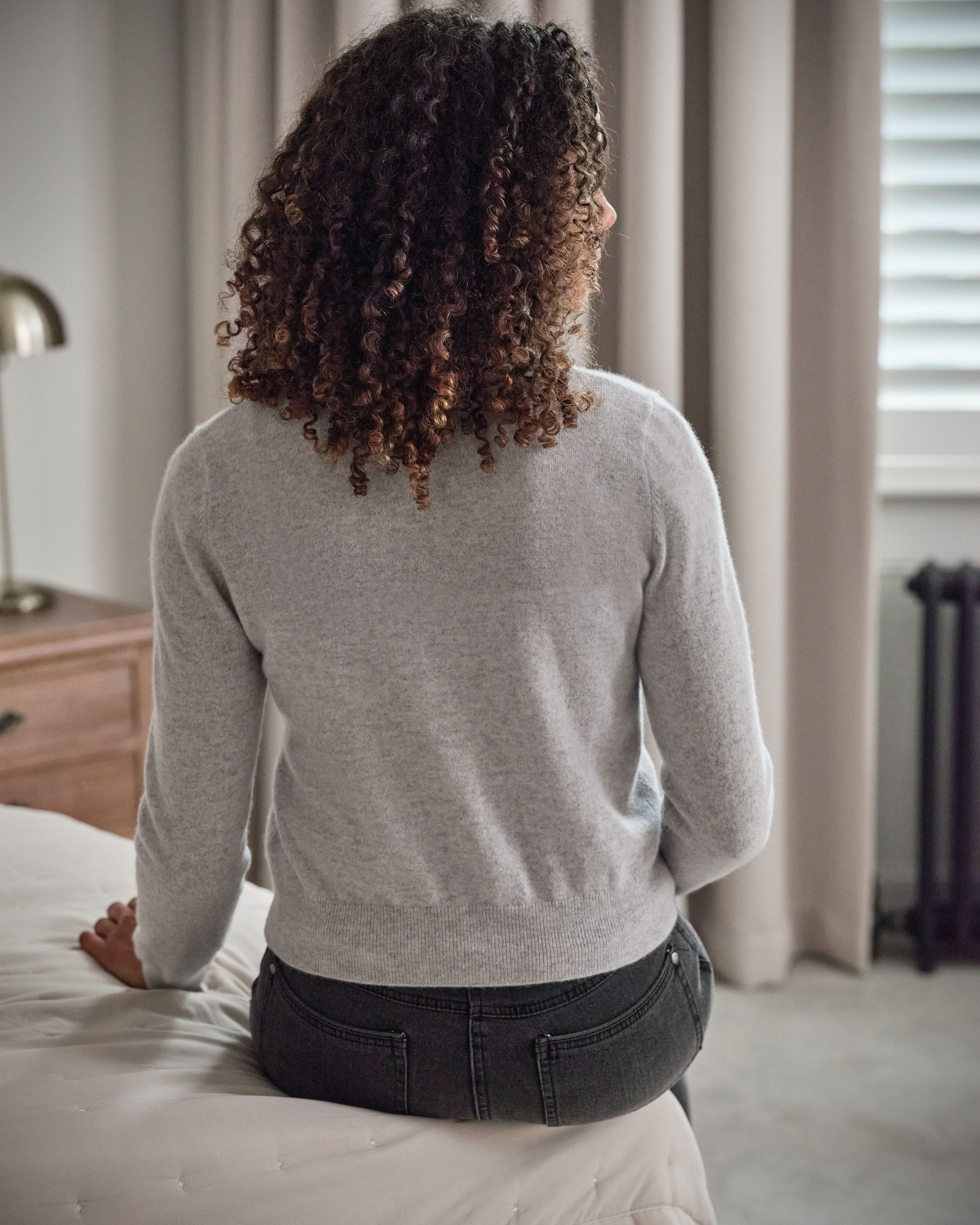 Glass Grey | Luxurious Pure Cashmere Cropped Cardigan | WoolOvers US