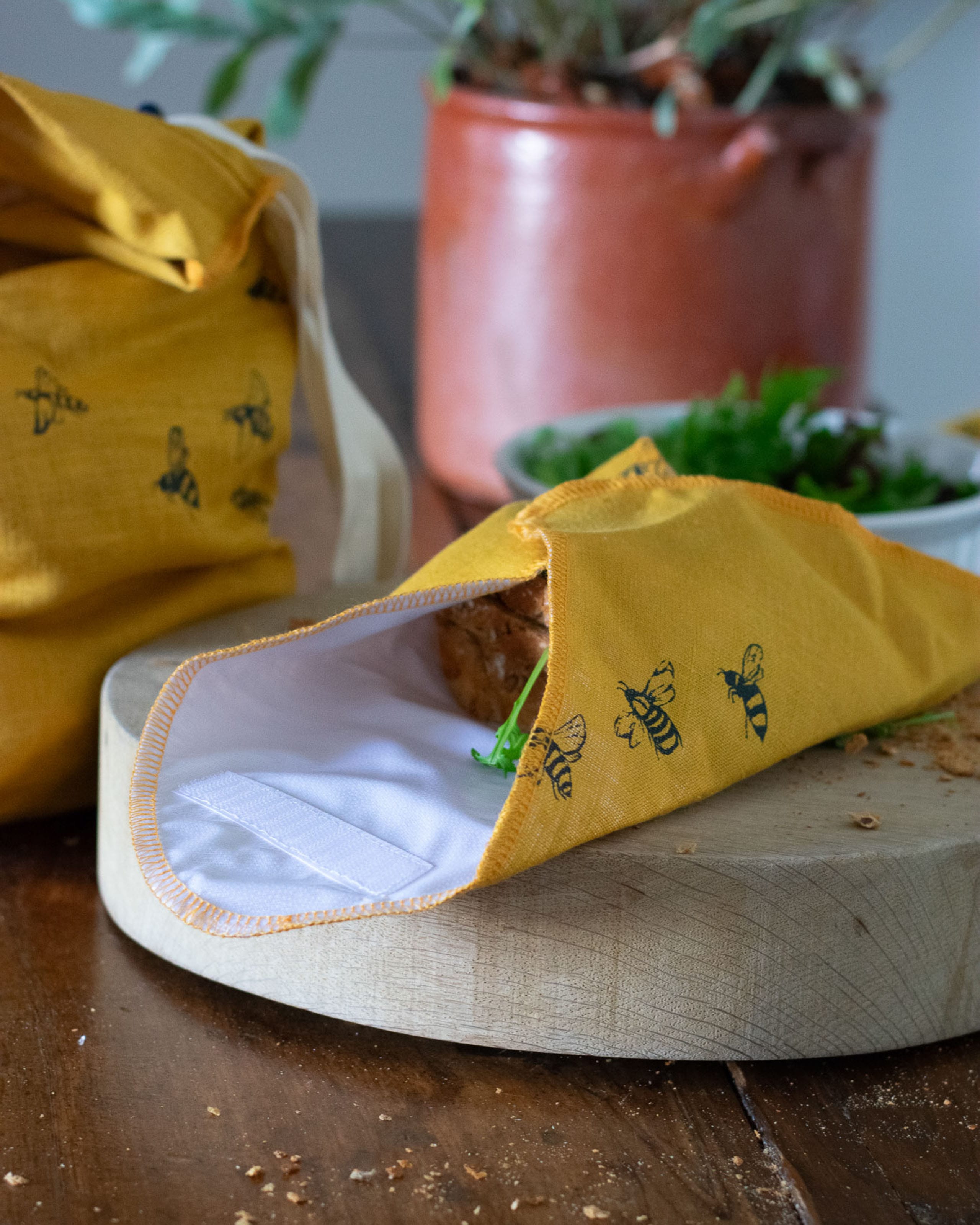 Mustard | Honey Bee Reuseable Linen Sandwich Wrap | WoolOvers UK