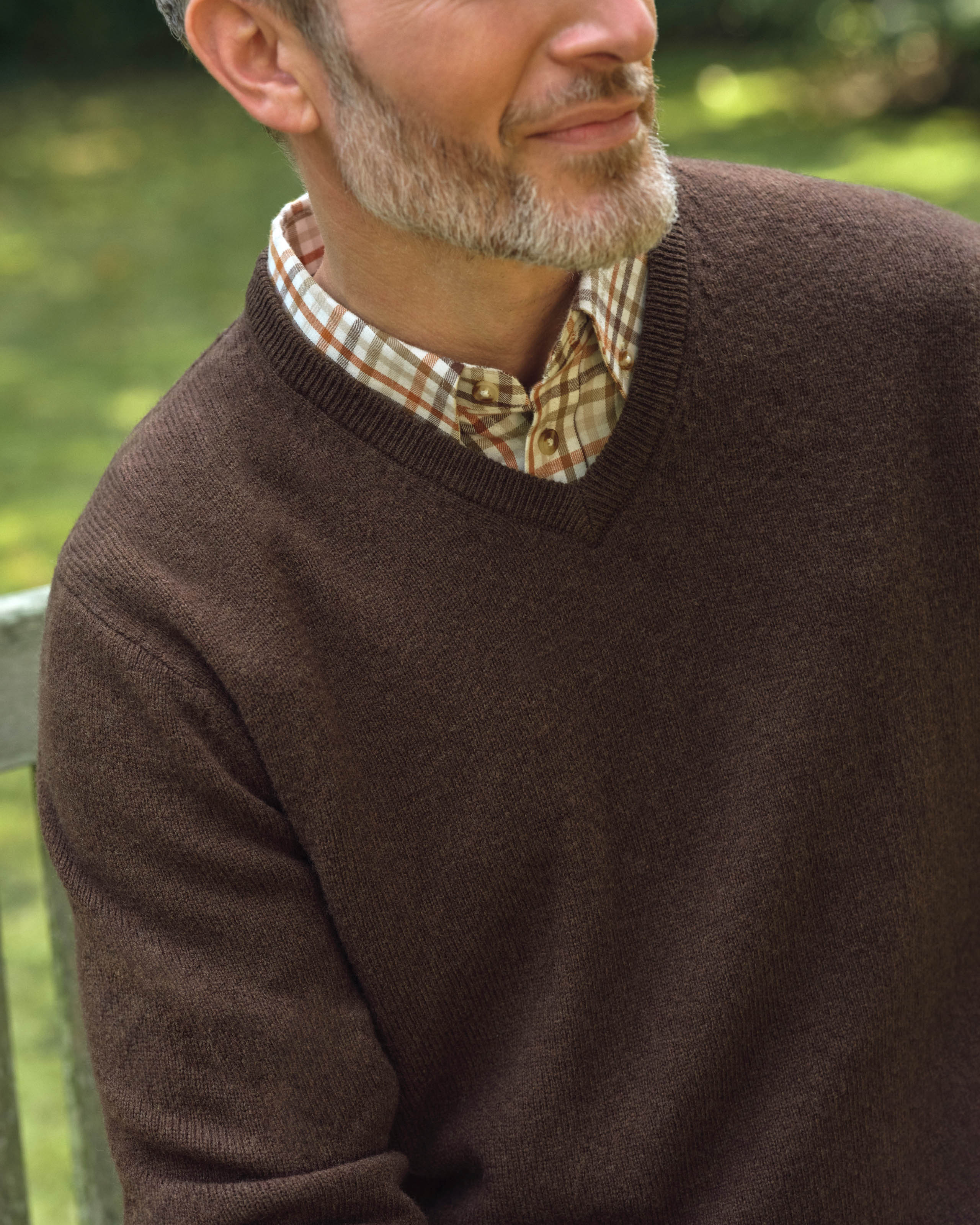 Brown Umber | Mens Lambswool V Neck Jumper | WoolOvers UK