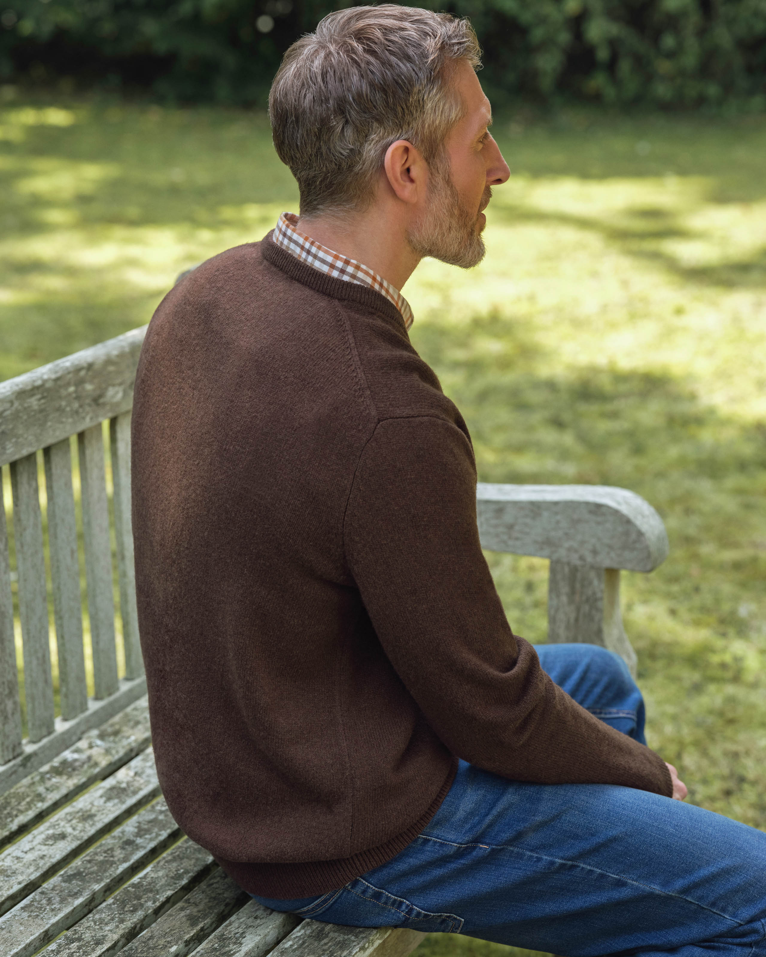 Brown Umber | Mens Lambswool V Neck Jumper | WoolOvers UK