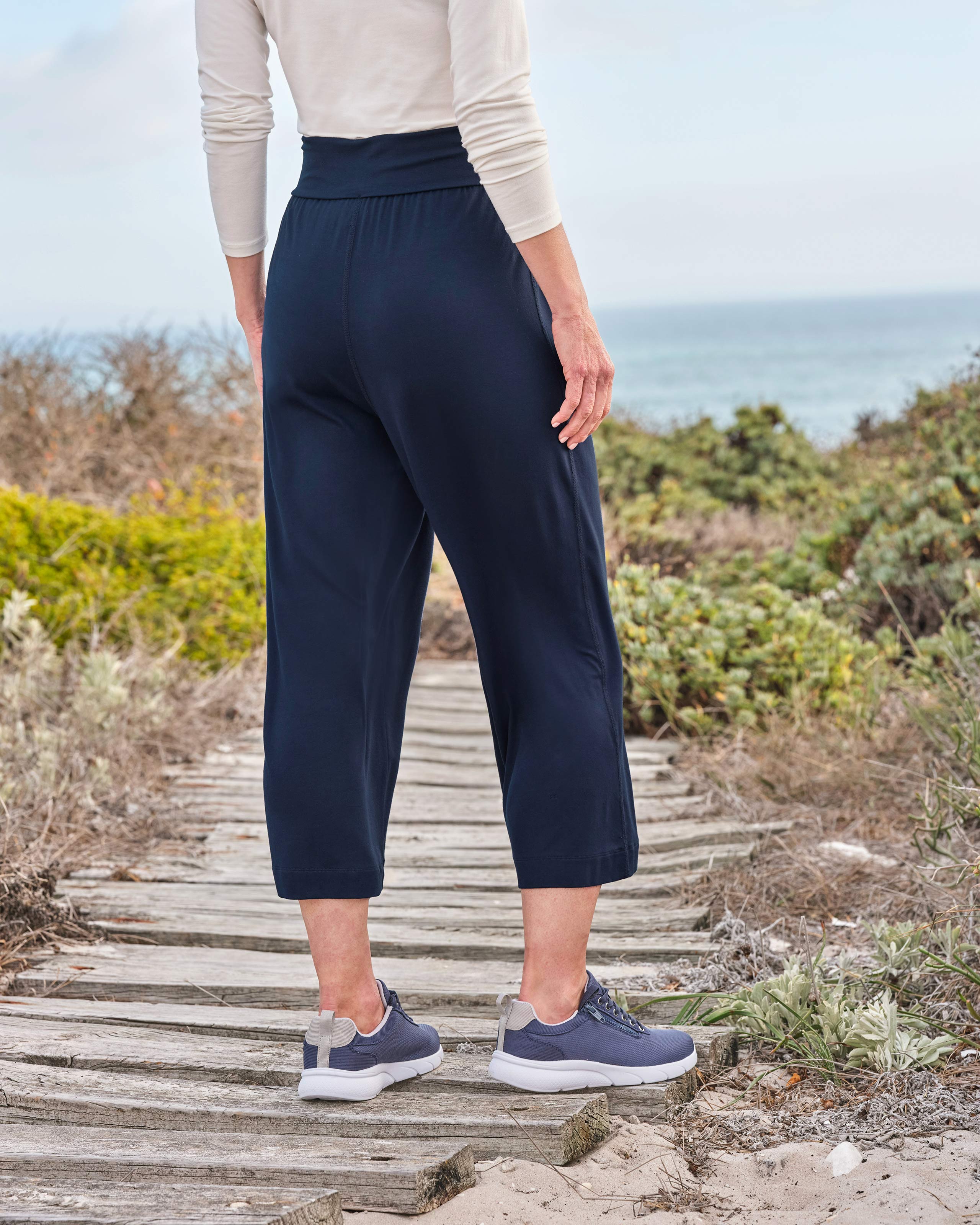 Navy | Stretch High Rise Cropped Pant | WoolOvers UK
