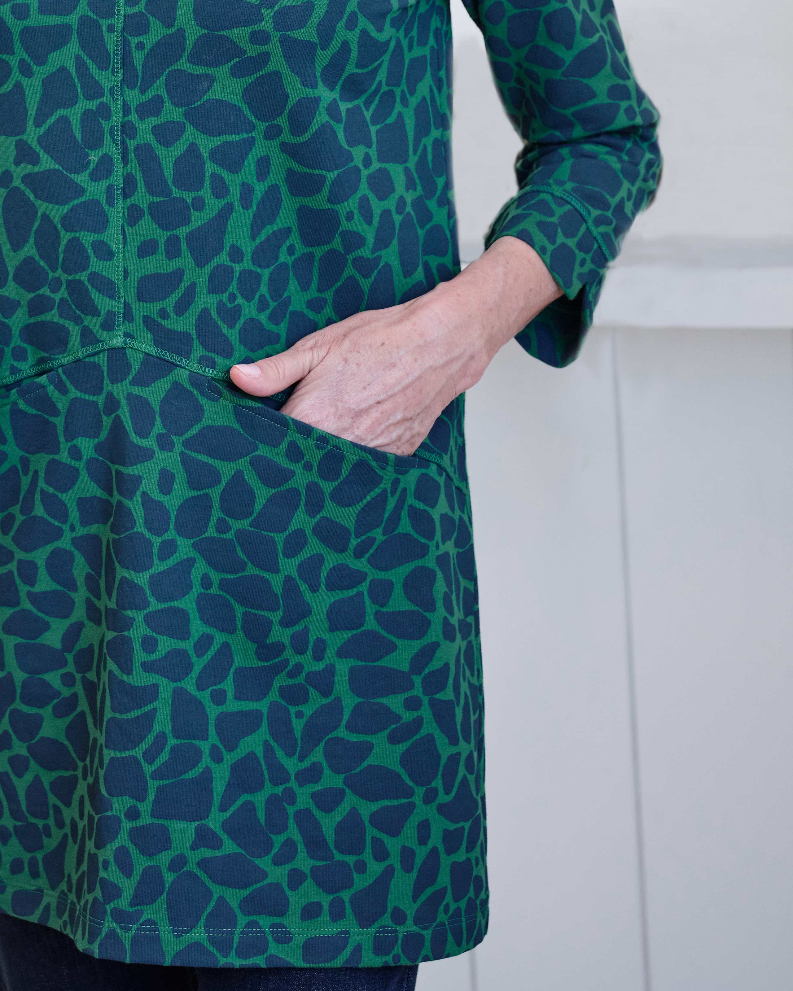Two Tone Shatter Print | V Neck Pocket Detail Tunic | WoolOvers AU