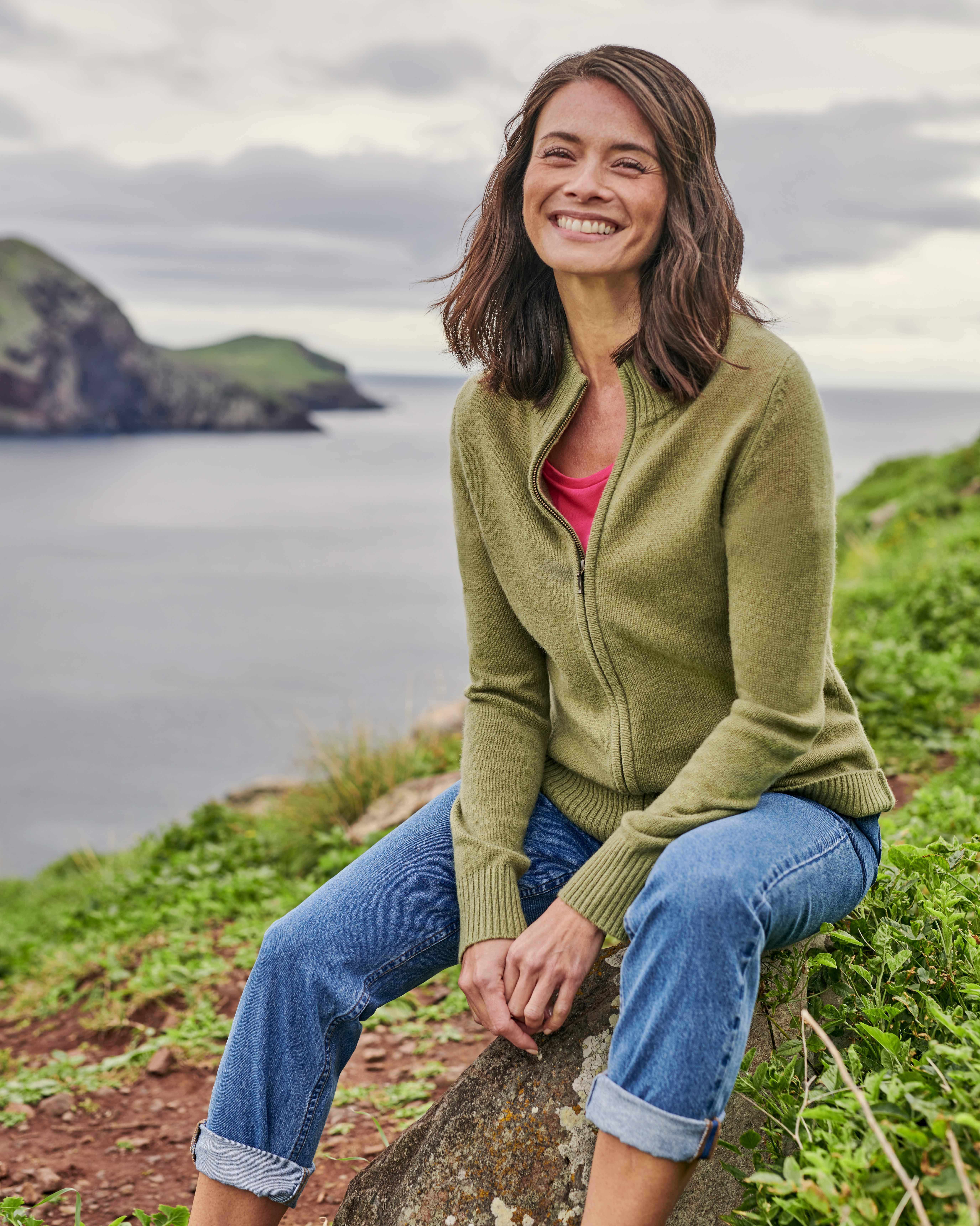 Soft Olive | Lambswool Zip Thru Cardigan | WoolOvers AU