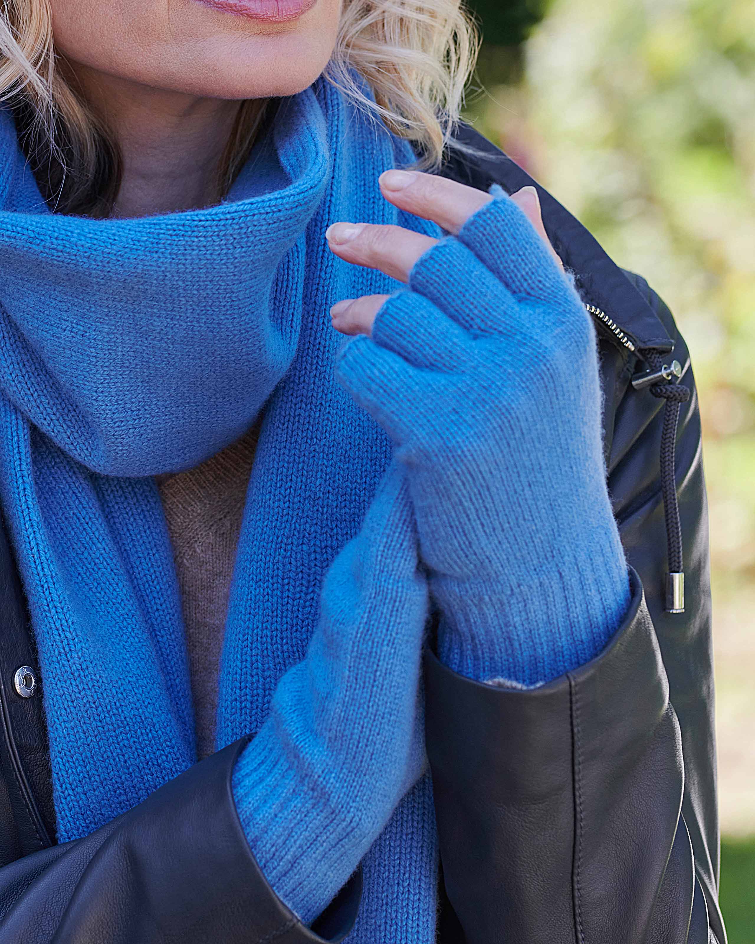 Natural Woolen Scarves | Merino Wool Scarves | WoolOvers AU