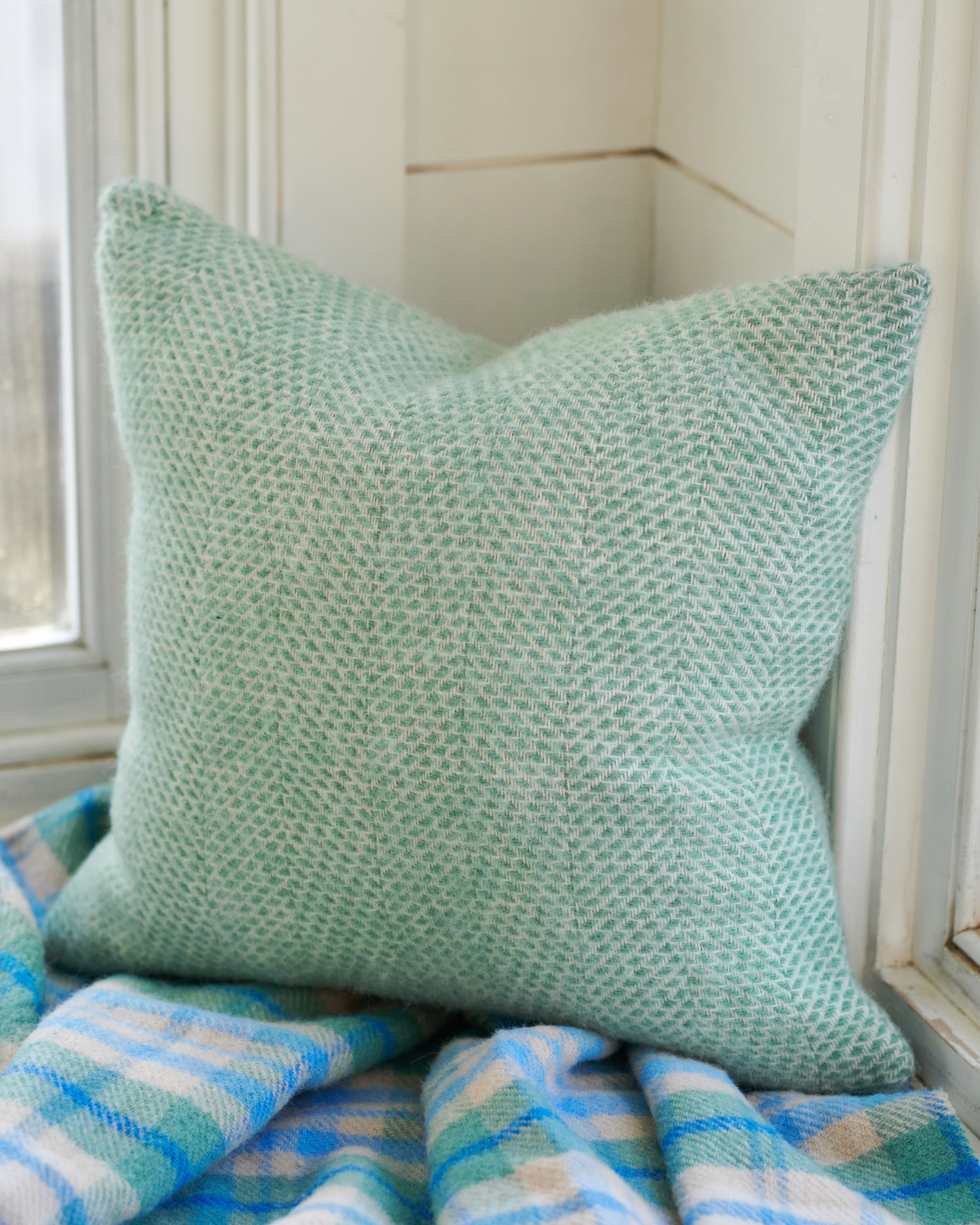 Sea Green | Beehive Pure Wool Cushion Cover | WoolOvers US