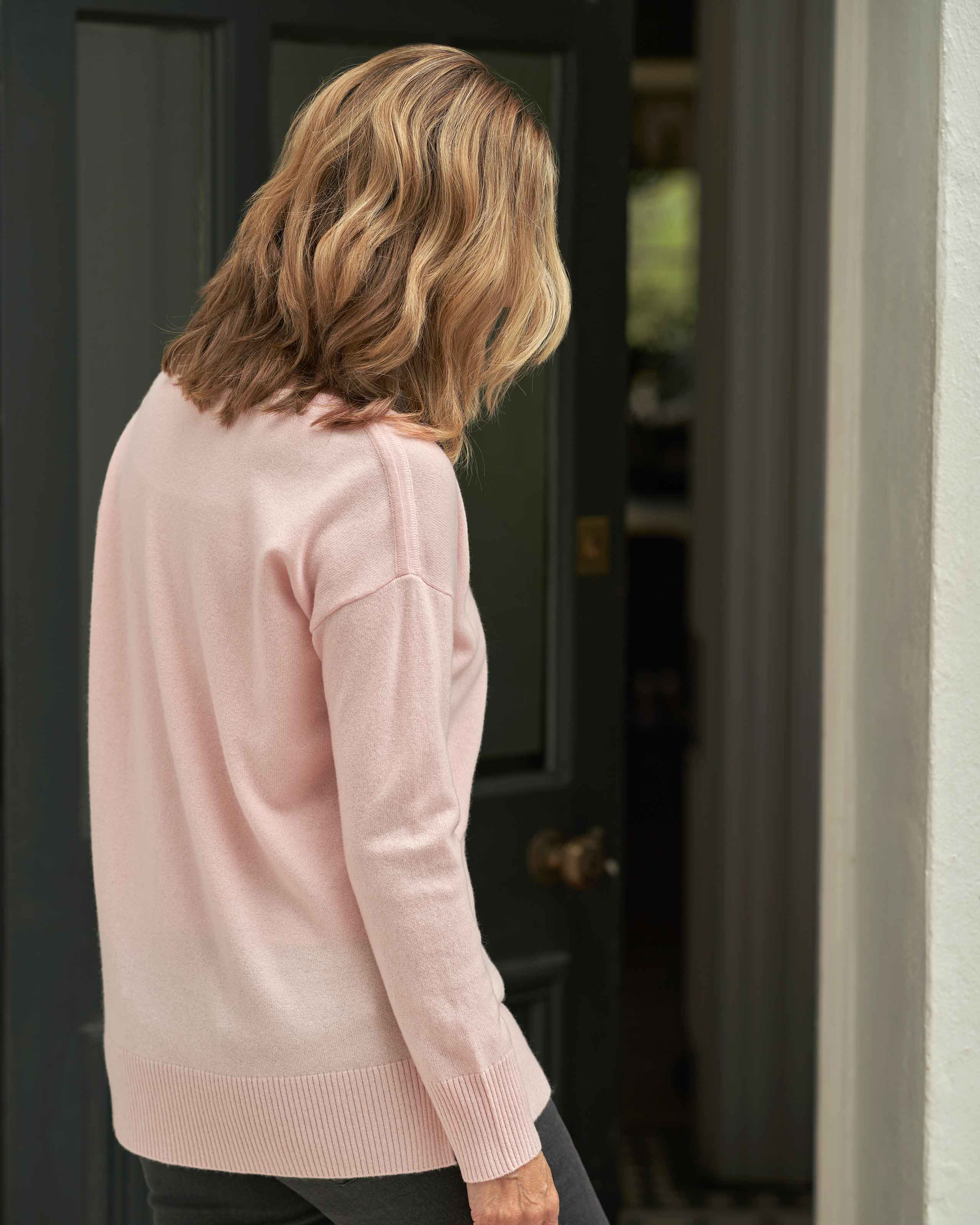 Soft Shell Pink | Luxurious Cashmere Boat Neck Jumper | WoolOvers AU