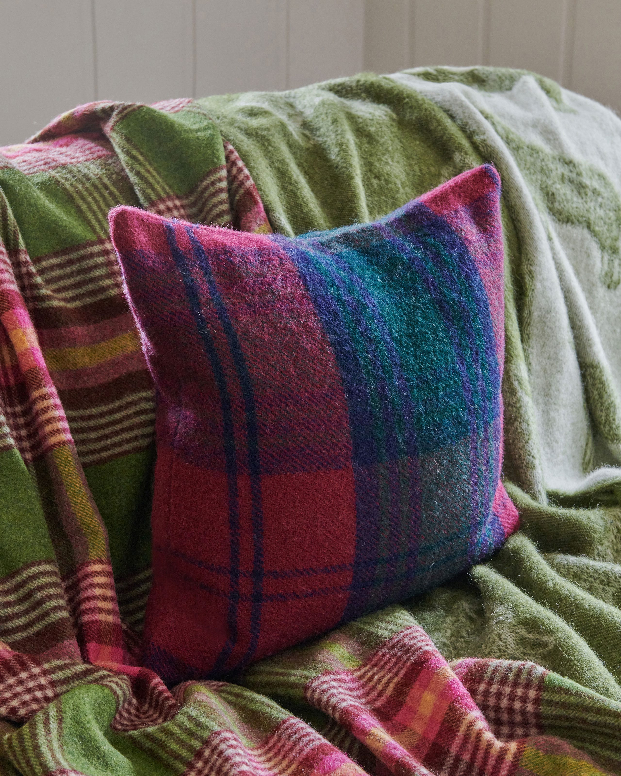 Home | Cushions