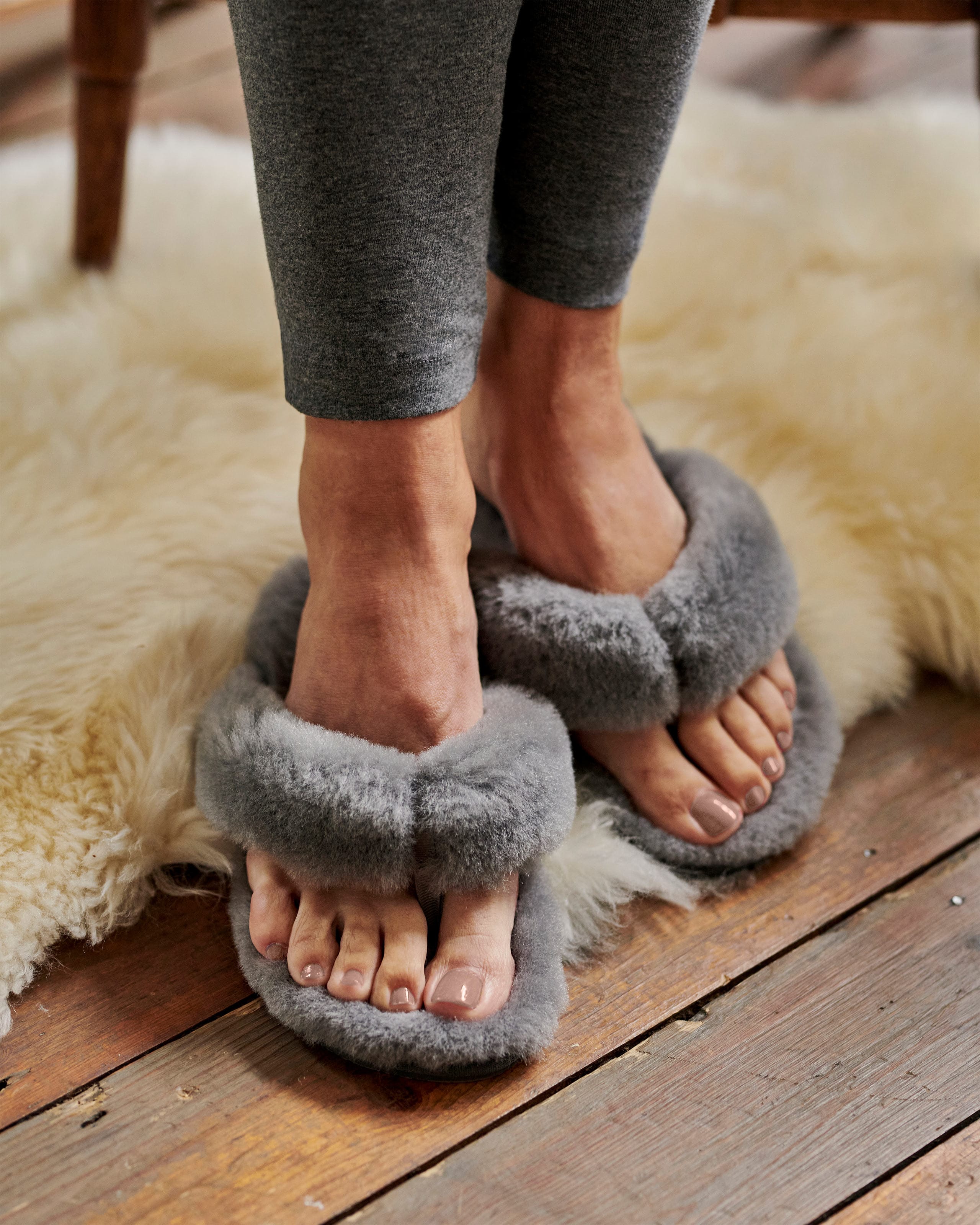 Grey | Womens Sheepskin ToePost Slipper | WoolOvers UK