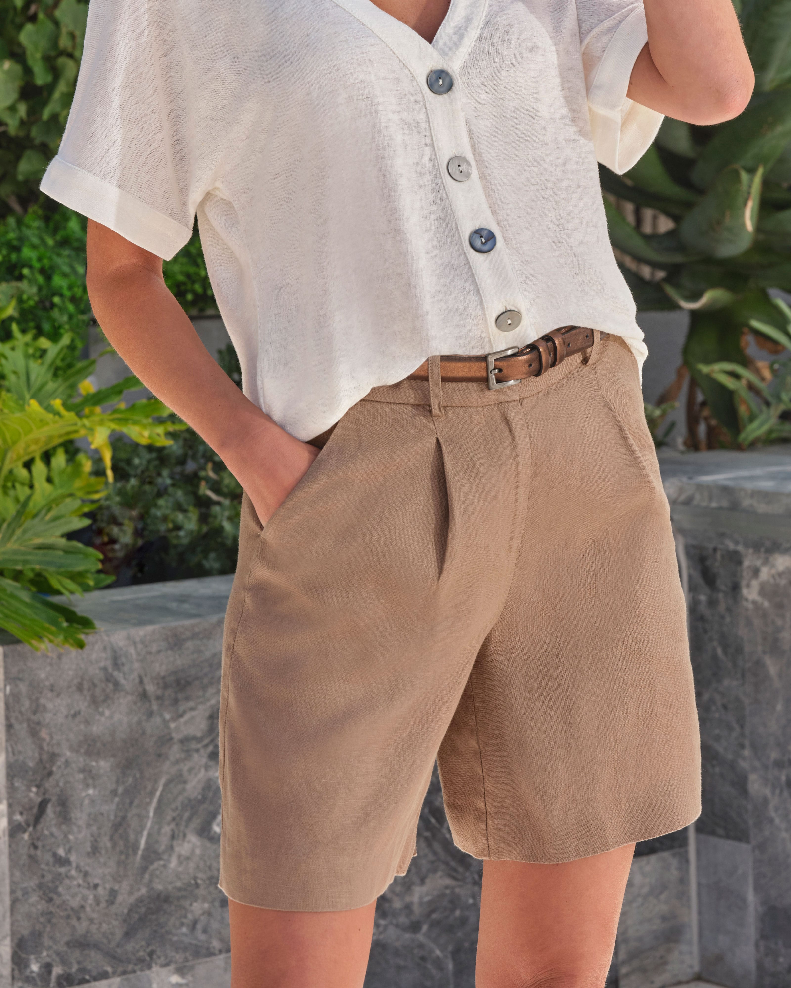 Camel | Linen Pleat Shorts | WoolOvers US
