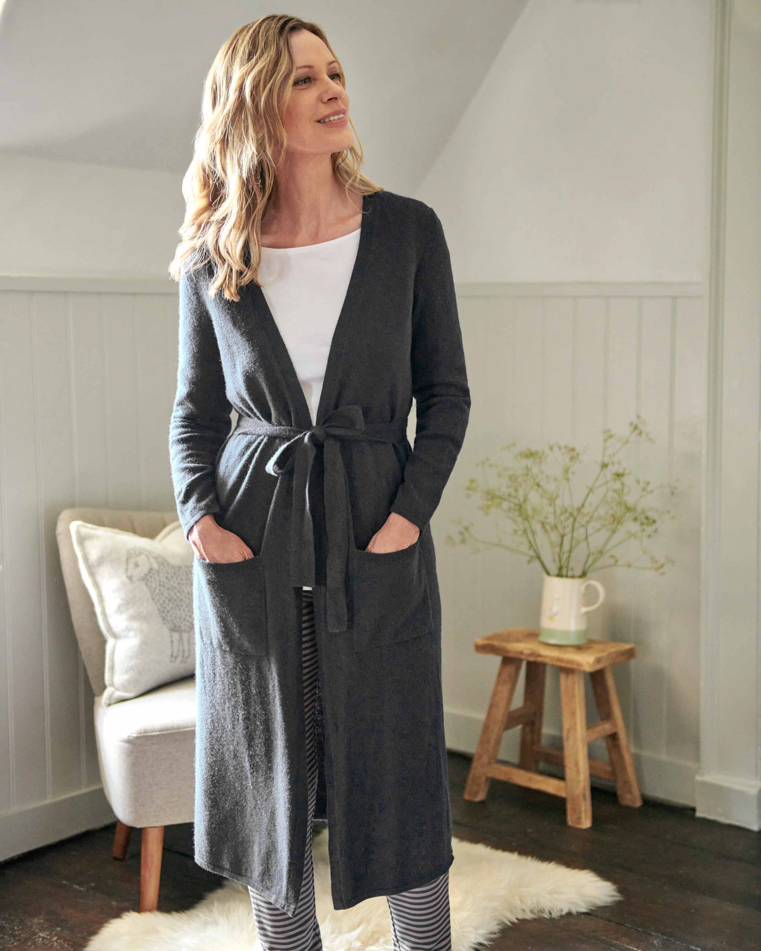 Dark Charcoal | Cashmere & Merino Luxe Dressing Gown | WoolOvers US
