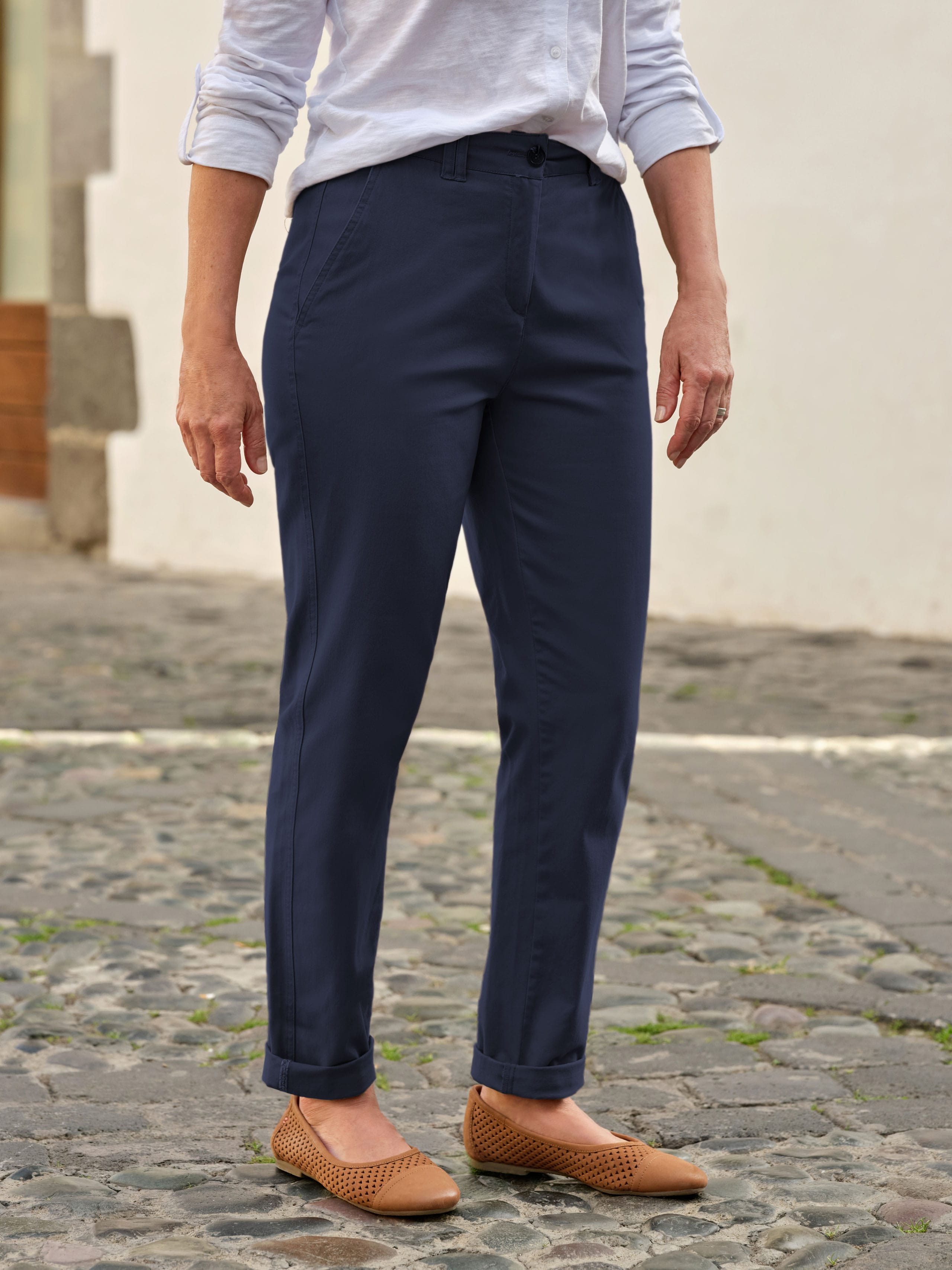 Oxford Navy | Organic Cotton Relaxed Trouser | WoolOvers UK