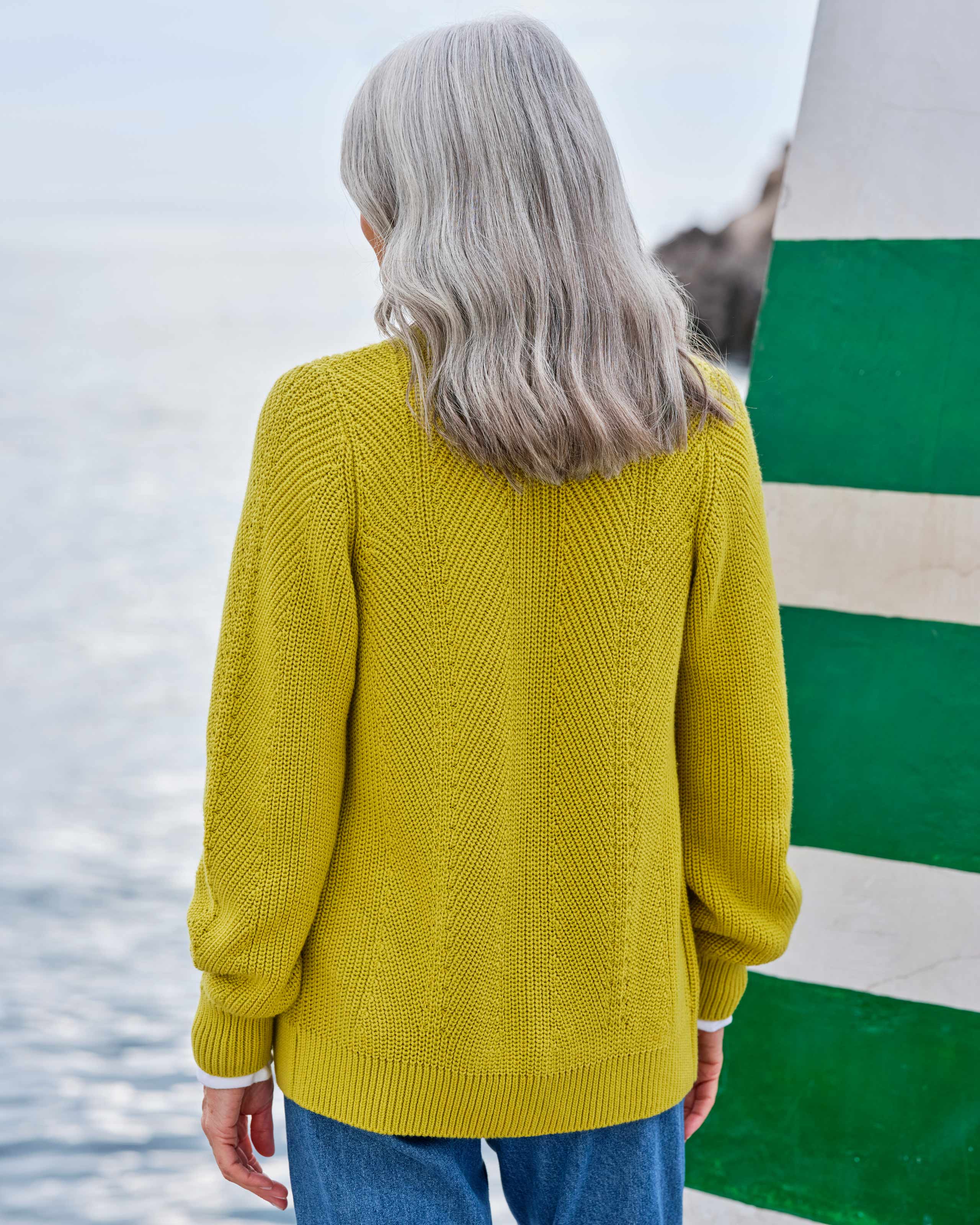 Chartreuse | Cardigan ras du cou à points chevrons - femme | WoolOvers FR