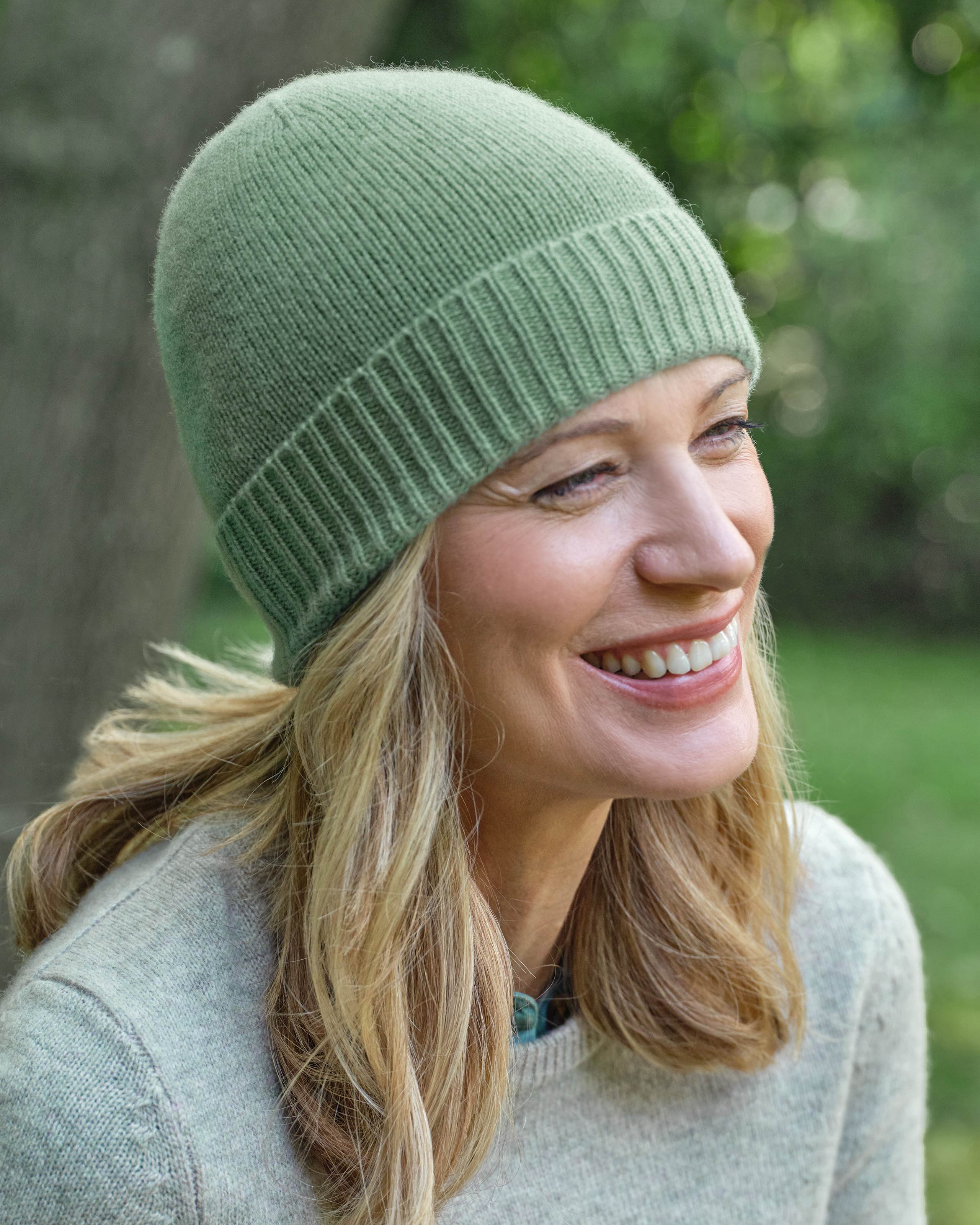 Soft Pear | Womens Premium Pure Cashmere Hat | WoolOvers US